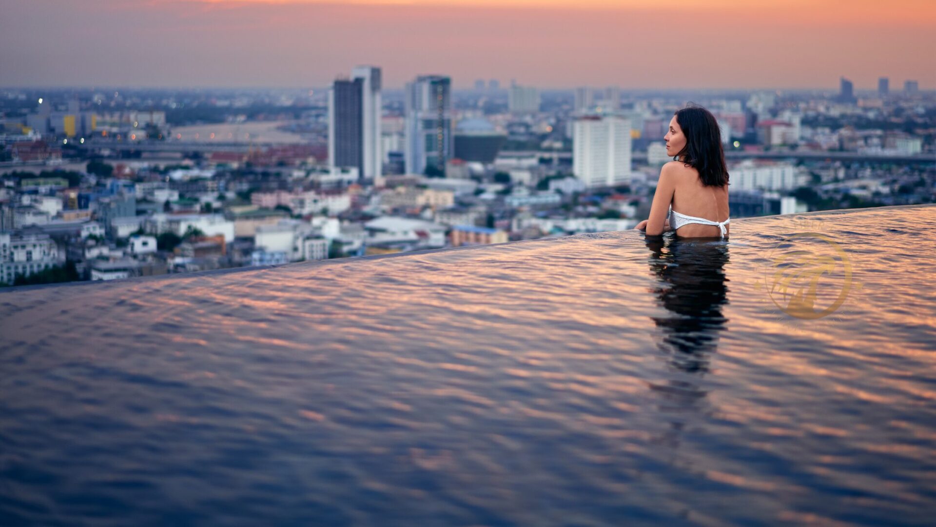 Advantages of installing a rooftop swimming pool